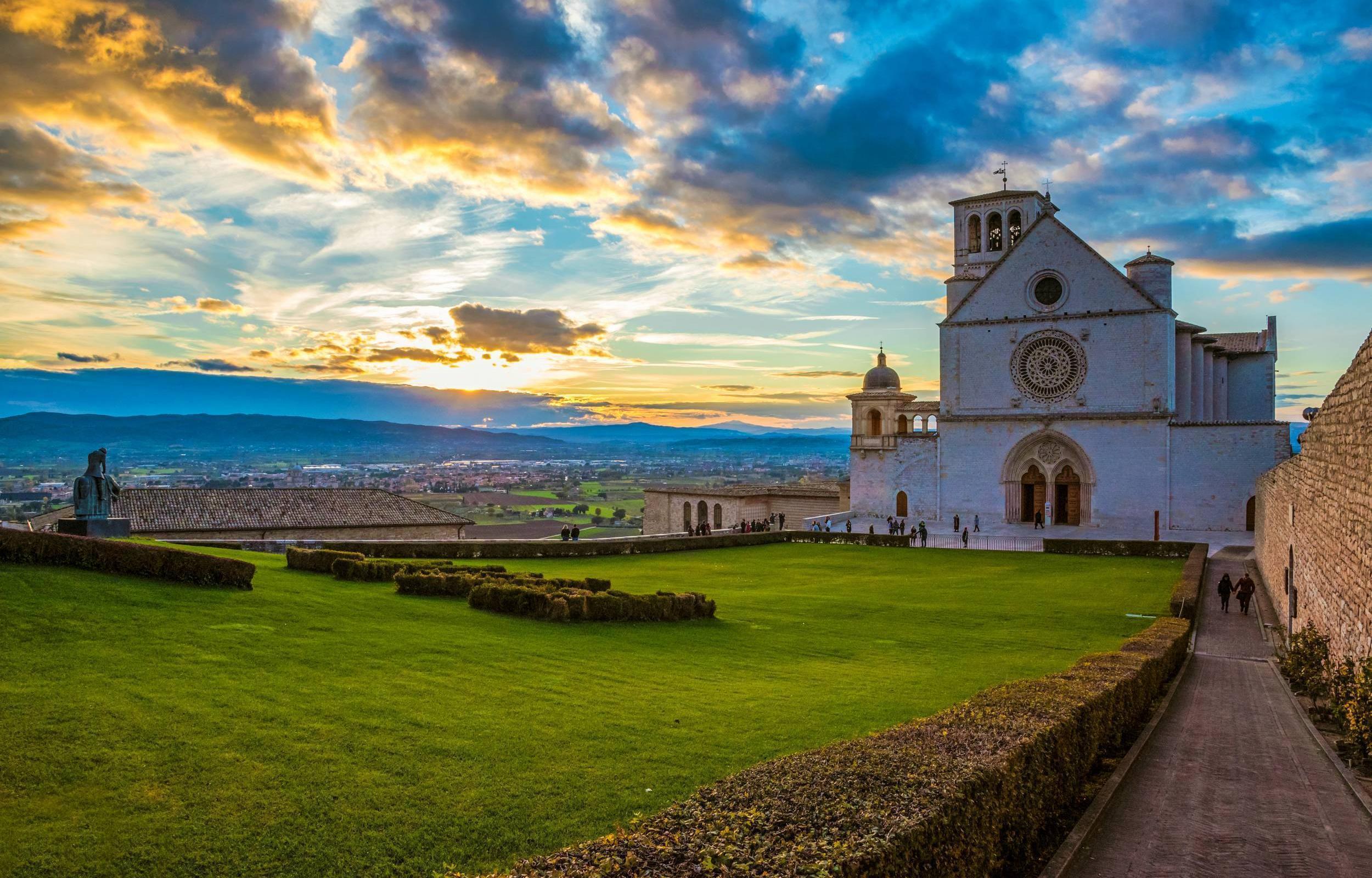 Tour Umbria Medievale - Caldana Europa Travel