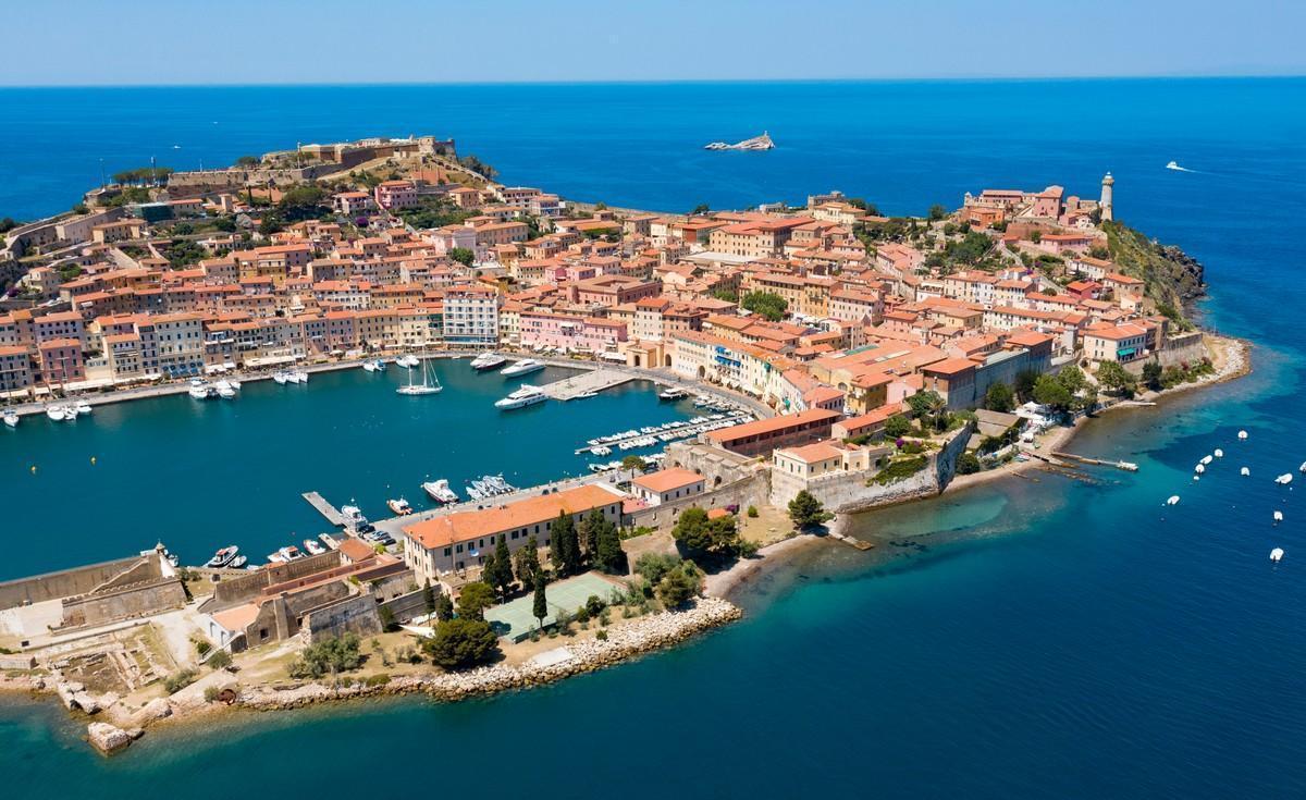 Tour Isola d'Elba - Caldana Europe Travel